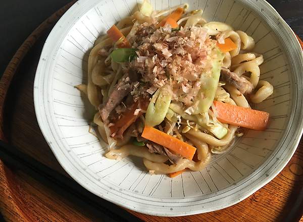 Udon saltati (Yakiudon) - Una Giapponese in Cucina